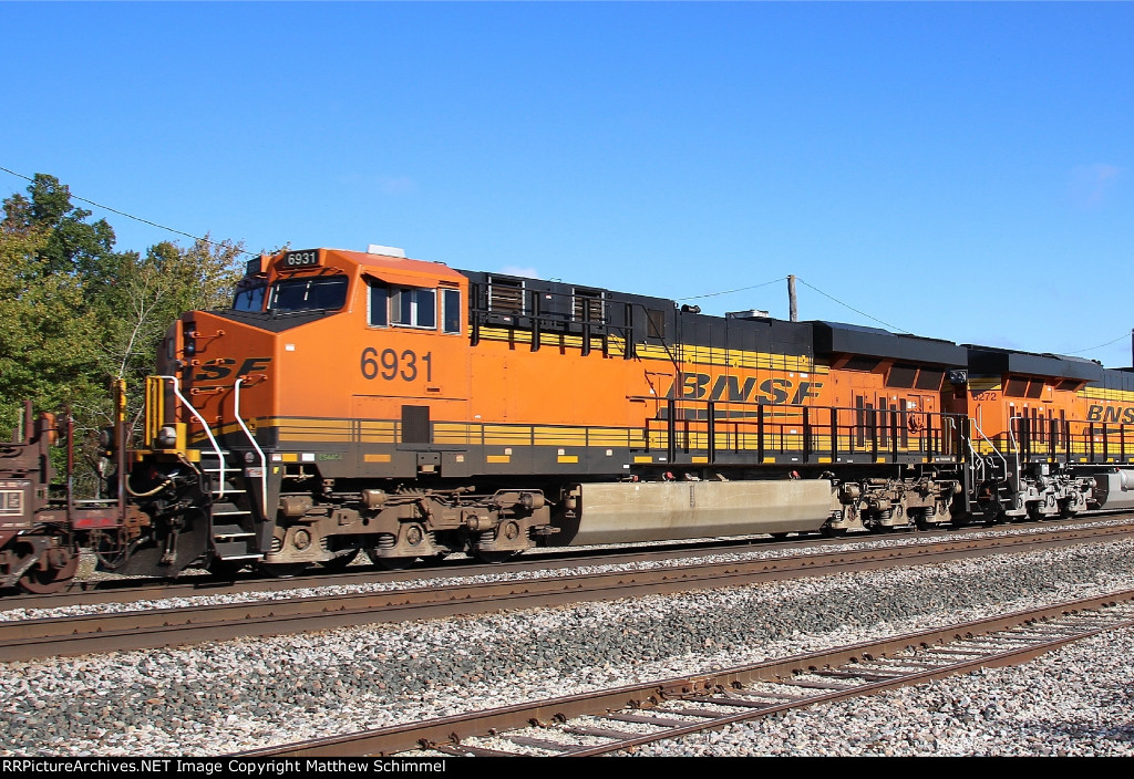 BNSF 6931 - DPU #1